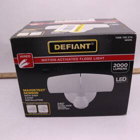 DEFIANT 17000052 Dusk Dawn Led Security Flood Light